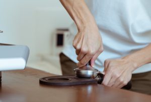 How to Tamp Espresso in 4 Steps (Expert Tips) | Corner Coffee Store
