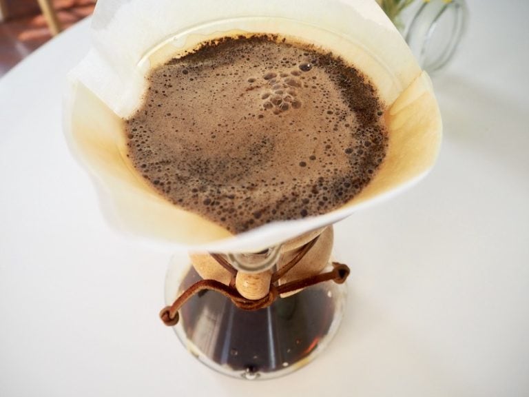 How to Use a Chemex to Make Tasty Coffee: Simple Steps & FAQ | Corner ...