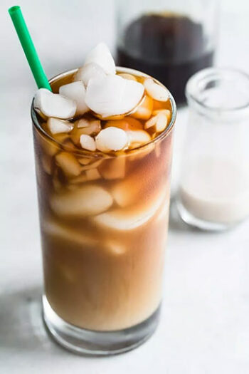 10 Almond Milk Coffee Recipes to Try Today (Hot & Iced) | Corner Coffee ...