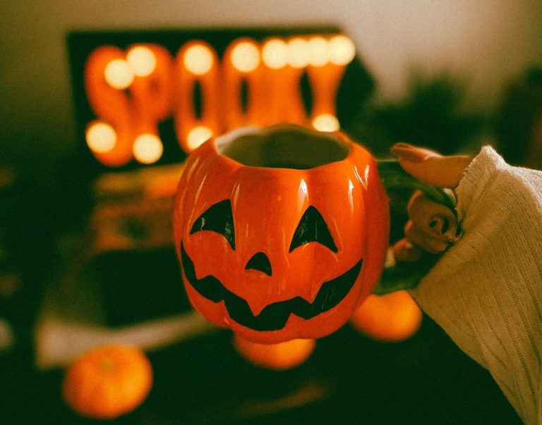 Cayenne Pepper in Coffee: A Strangely Delicious Recipe | Corner Coffee ...